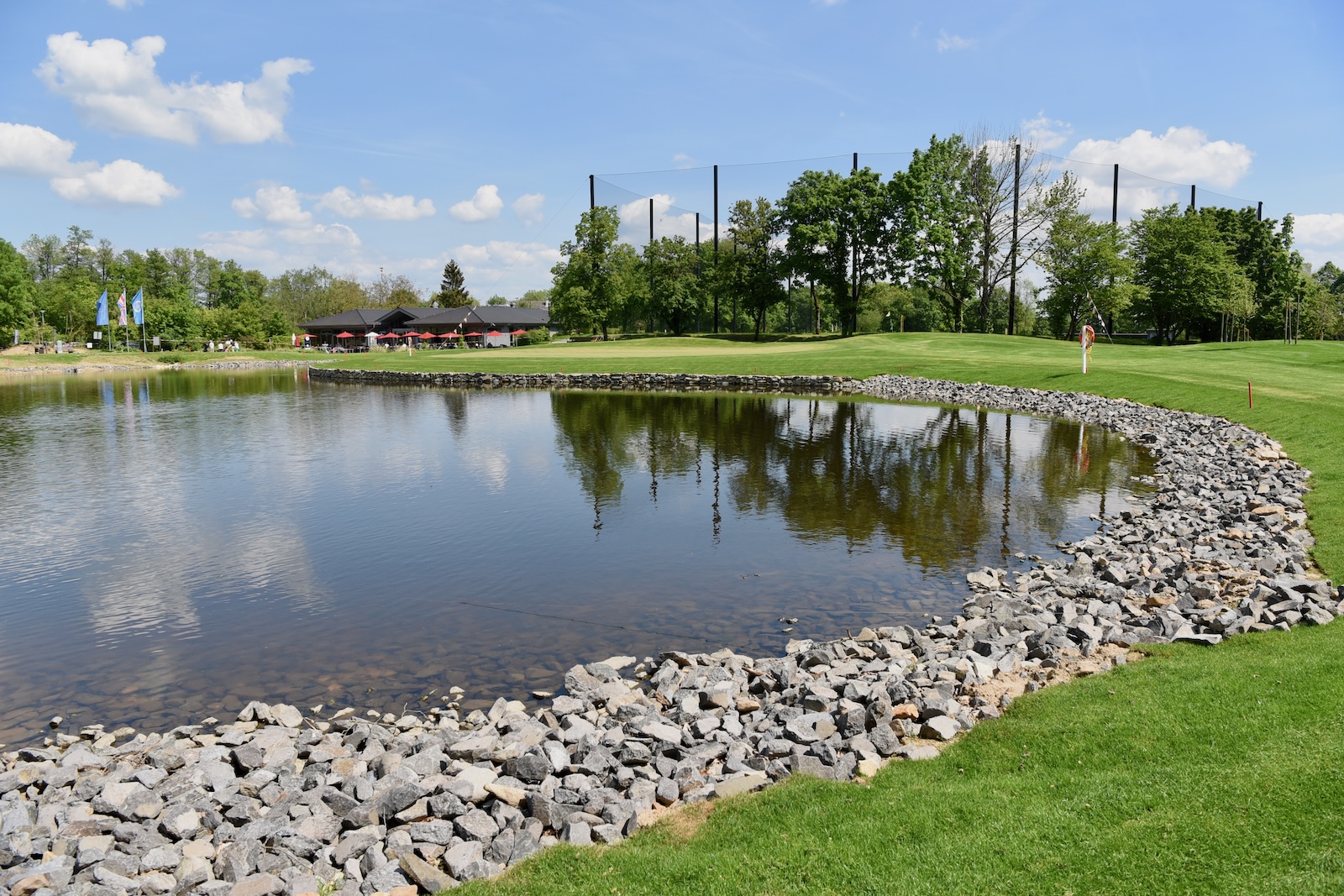 Mitte Fairway – Das Golfportal für Rhein-Main